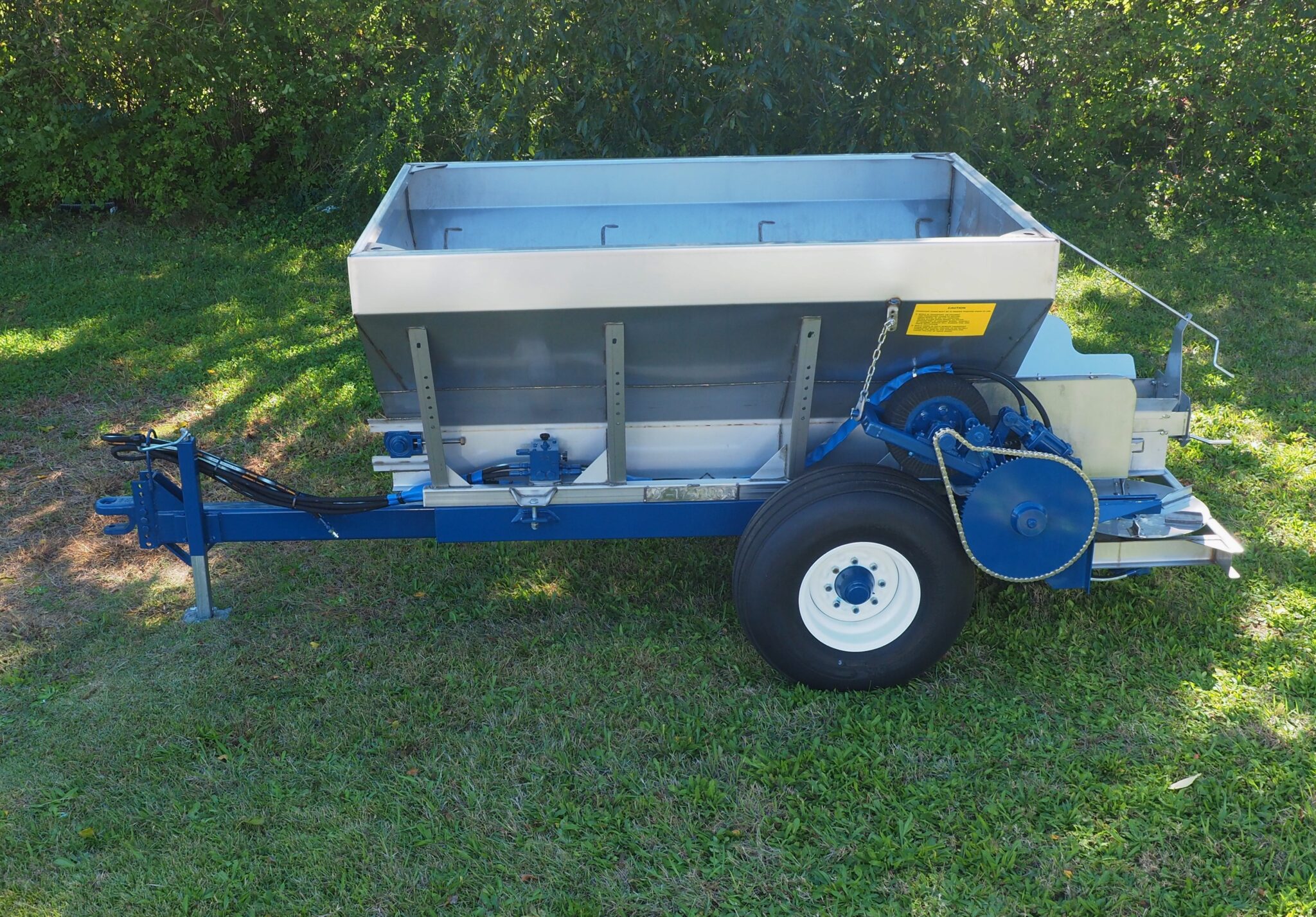 Orchard & Vineyard Spreader - Newton Crouch Company LLC